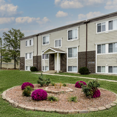 Picture Gallery – Crossroads Village Apartments